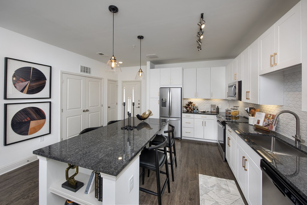 The Maddux At Shadowood Apartments, 2180 Shadowood Parkway, Atlanta, GA ...