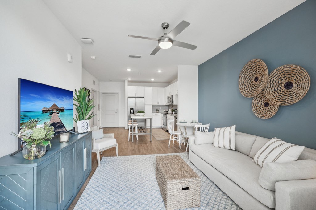 Novo Gateway | Apartments And Townhomes, 11205 Colonial Gateway Drive ...