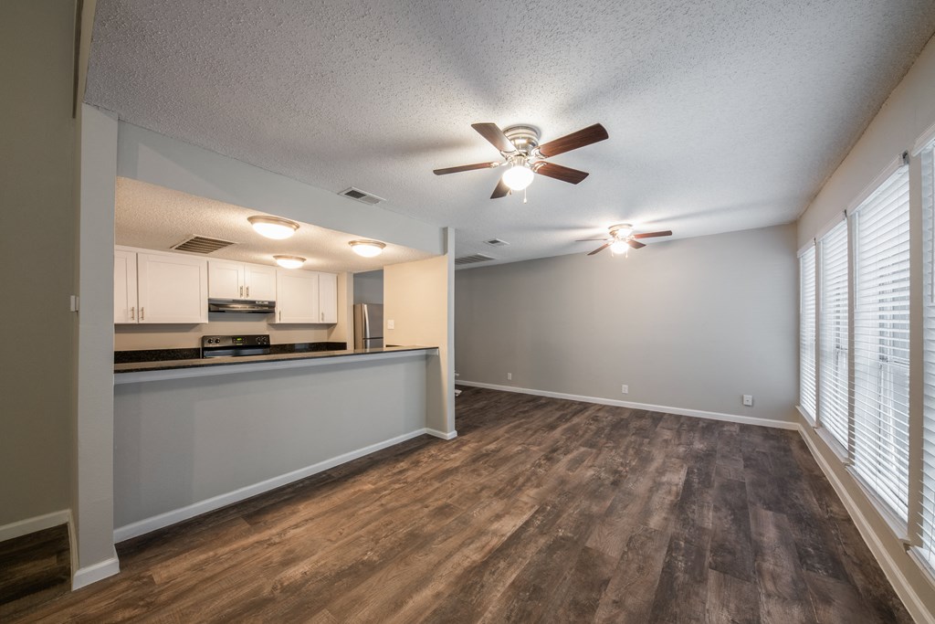 Aero Riverside Apartments, 2201 Willow Creek Drive, Austin, TX - RentCafe