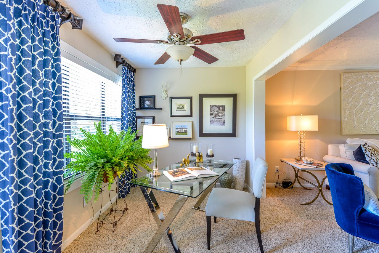 Rosemont Vinings Ridge Apartments, 3200 Post Woods Dr. NW, Atlanta, GA ...