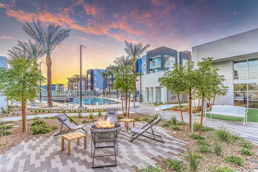 Ariva Luxury Residences Apartments, 11001 Las Vegas Blvd, Las Vegas, NV ...