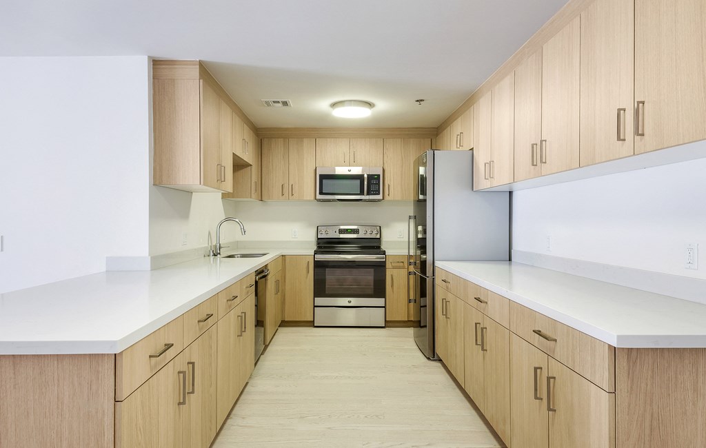 San Vicente Tower Apartments, 220 San Vicente Blvd, Santa Monica, CA ...