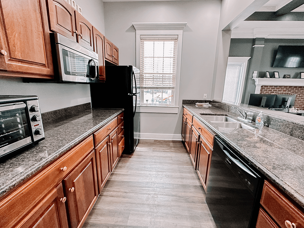 Creekside At Taylor Square Apartments, 2422 Banks Edge Way ...