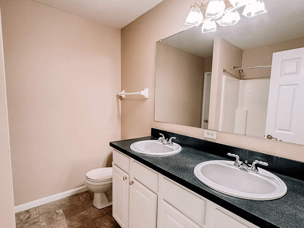 Creekside At Taylor Square Apartments, 2422 Banks Edge Way ...