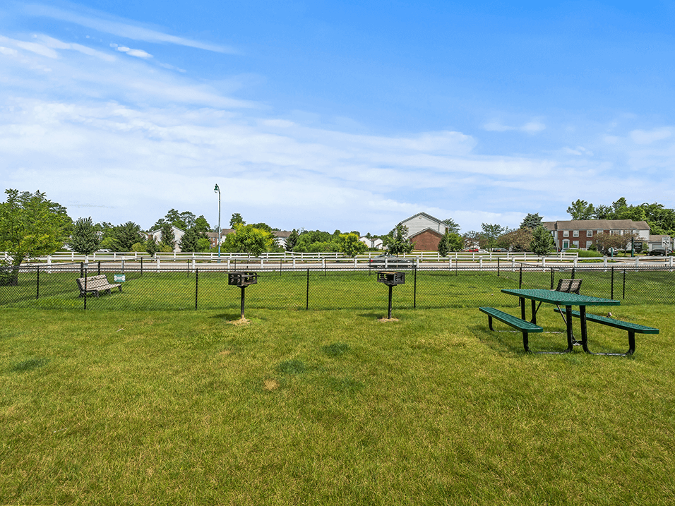 Creekside At Taylor Square Apartments, 2422 Banks Edge Way ...