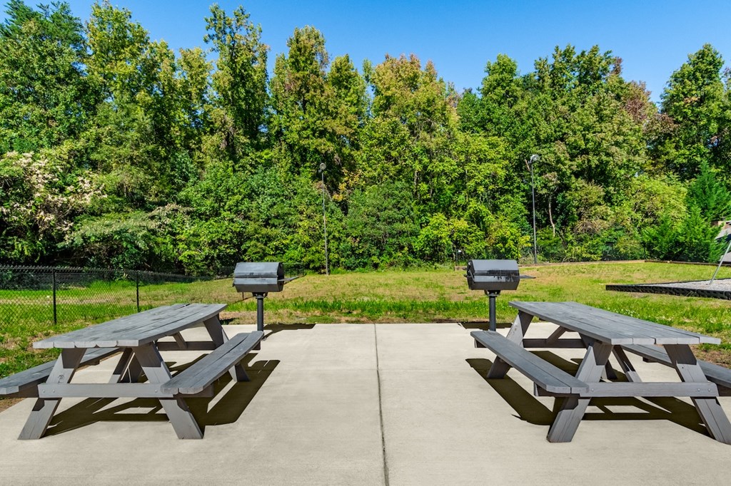 Yester Oaks Apartments, 100 Yester Oaks Way E, Greensboro, NC - RentCafe