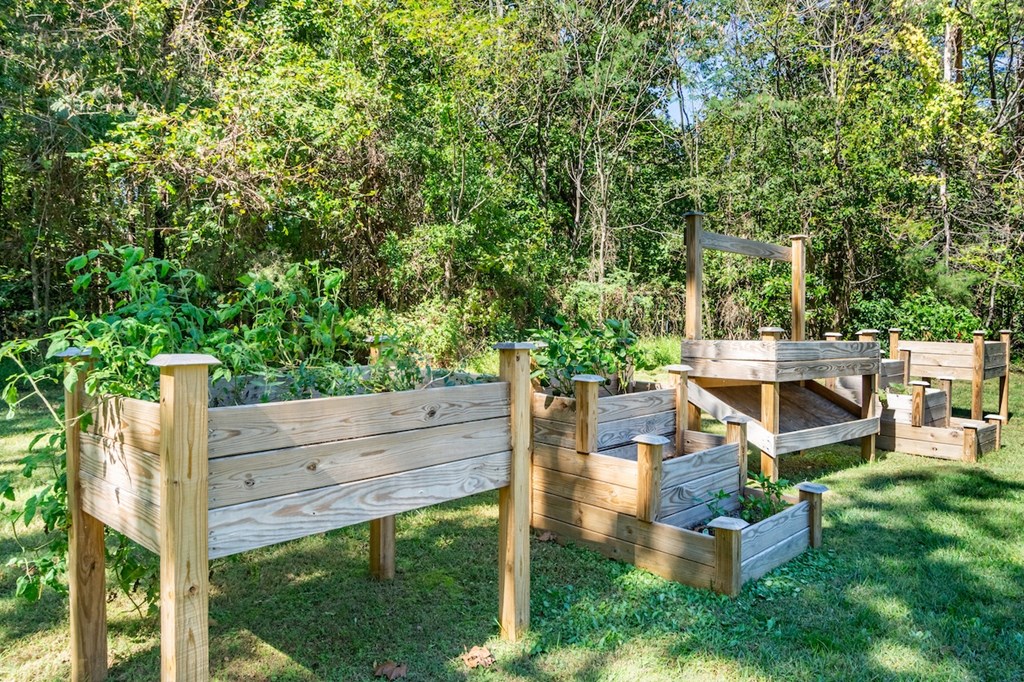 Yester Oaks Apartments, 100 Yester Oaks Way E, Greensboro, NC - RentCafe