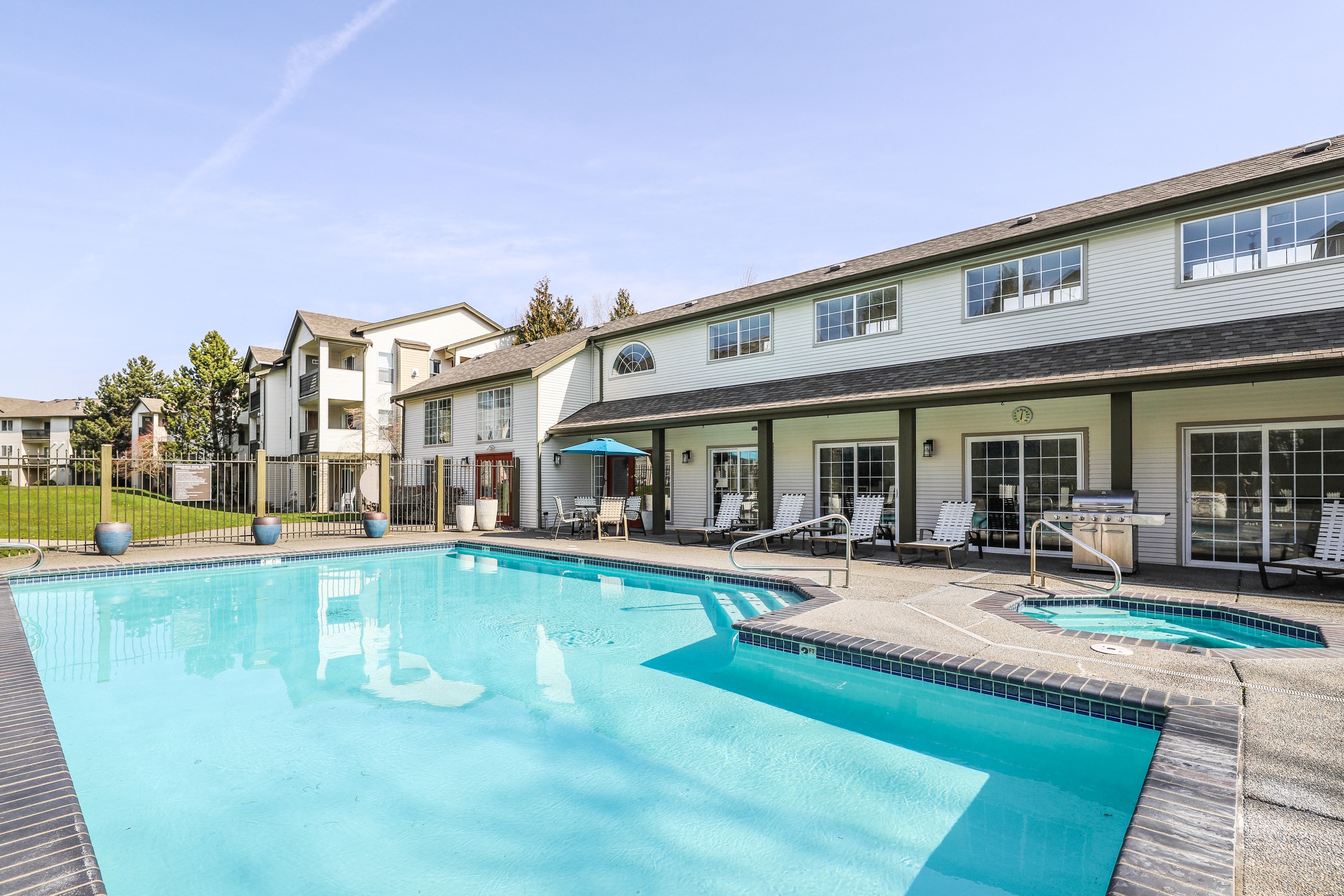 Saddlebrook Apartments, 2100 S 260th St, Des Moines, WA - RentCafe