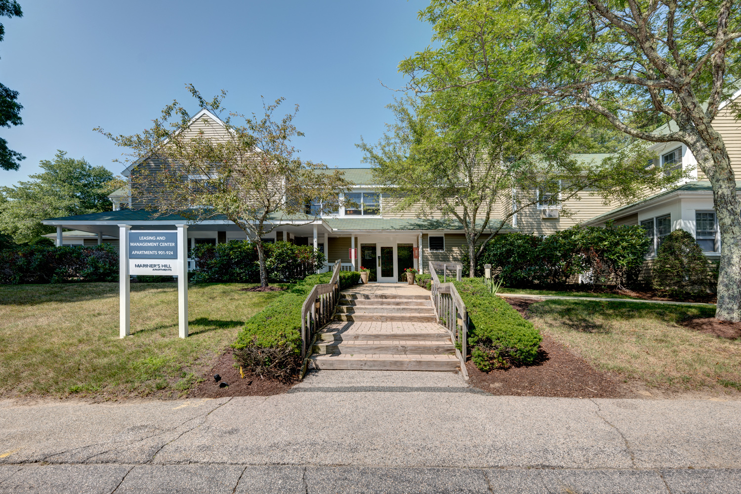 Mariner's Hill Apartments, 2093 Ocean Street, Marshfield, MA - RentCafe