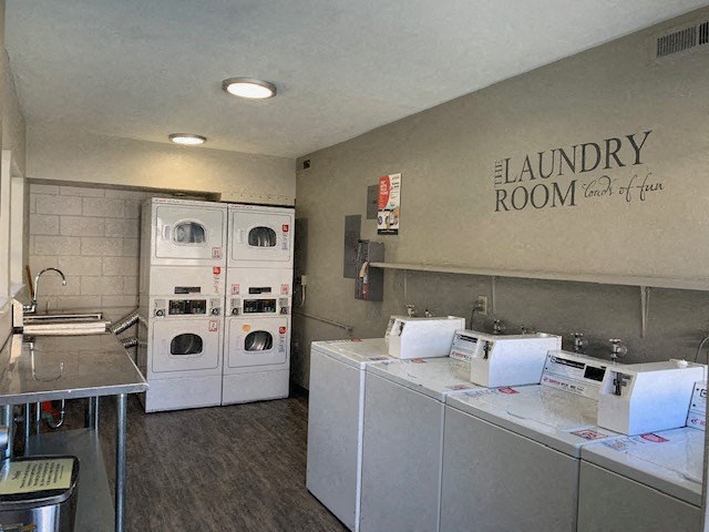 Shelfield Apartments, 5800 Fair Oaks Blvd., Carmichael, CA - RentCafe