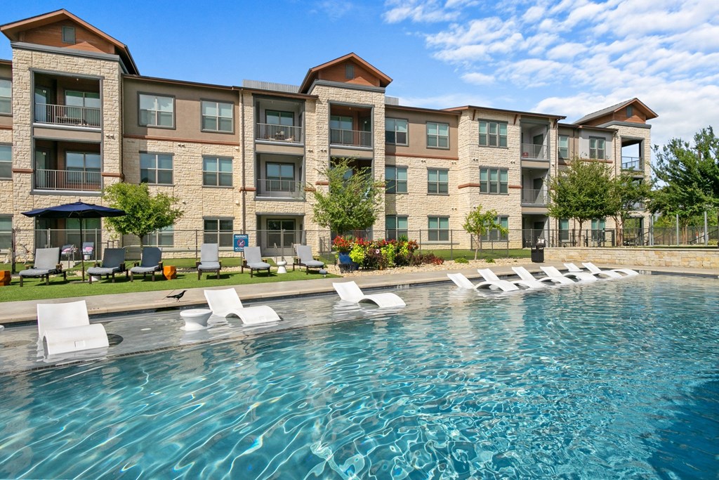Windsor Lakeyard District Apartments, 2570 Lake Ridge Rd, The Colony ...