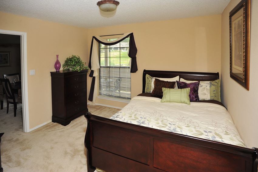 Three Lakes Apartments, 12100 Willow Lane, Overland Park, KS - RentCafe