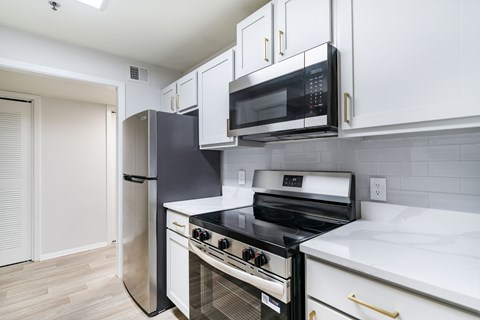 Ridge Crossings Apartments, 100 Tree Crossing Pkwy, Hoover, AL - RentCafe