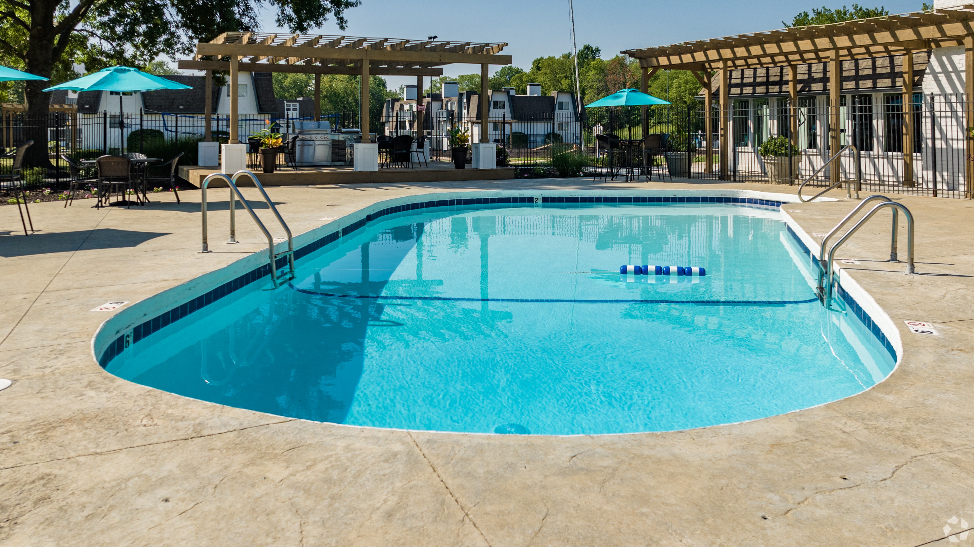 Summit Shawnee Apartments, 7613 Flint Street, Shawnee Mission, KS ...