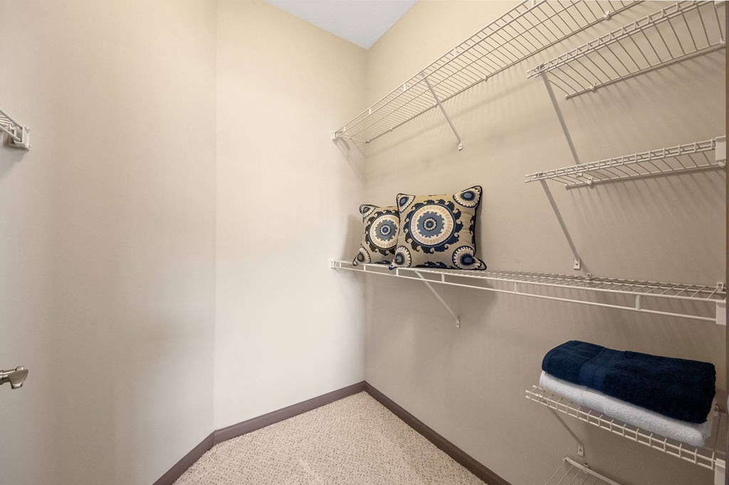 The Ridge At Chenal Valley Apartments, 5400 Chenonceau, Little Rock, AR ...