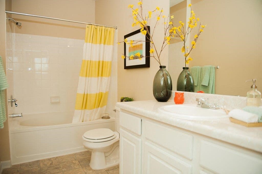 Waterford Place Apartment Homes, 8037 Waterford Circle, Memphis, TN ...