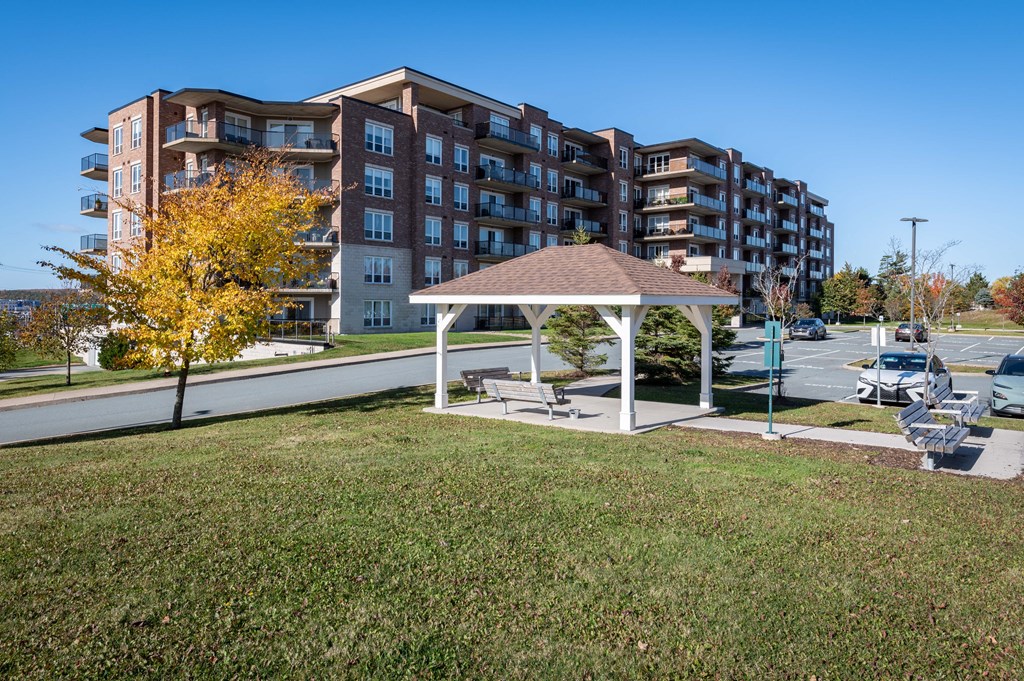 Royal Gardens Apartments, 671 Larry Uteck Boulevard, Bedford, NS - RentCafe