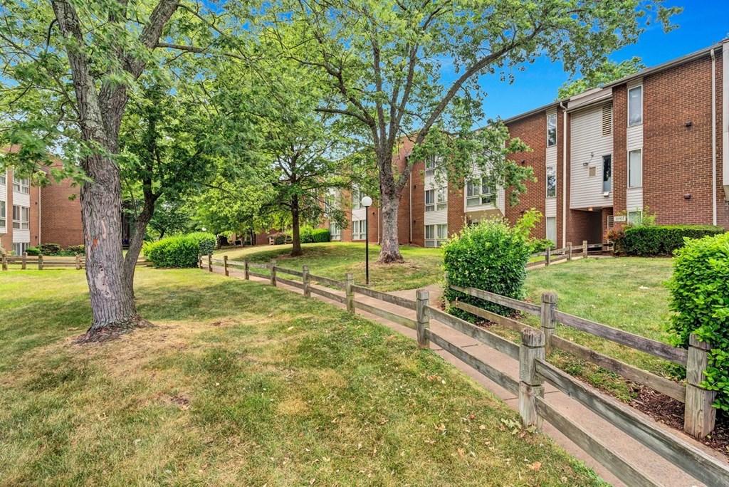 Coverstone I Apartments, 10934 Coverstone Drive, Manassas, VA - RentCafe