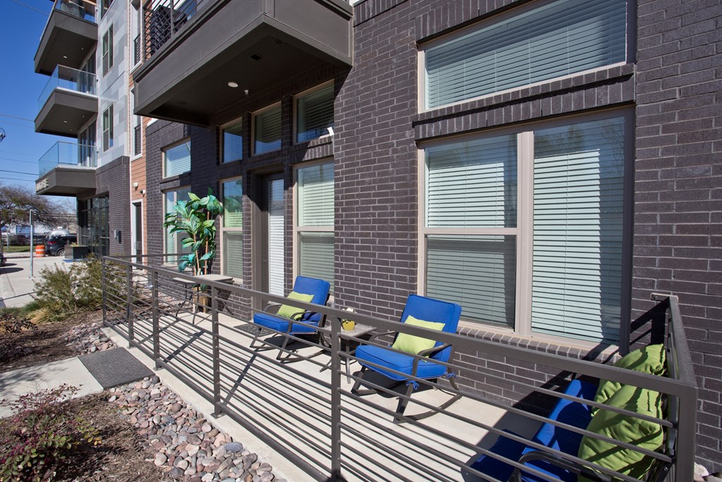 The Bowery At Southside Apartments, 220 E Broadway Ave, Fort Worth, TX ...