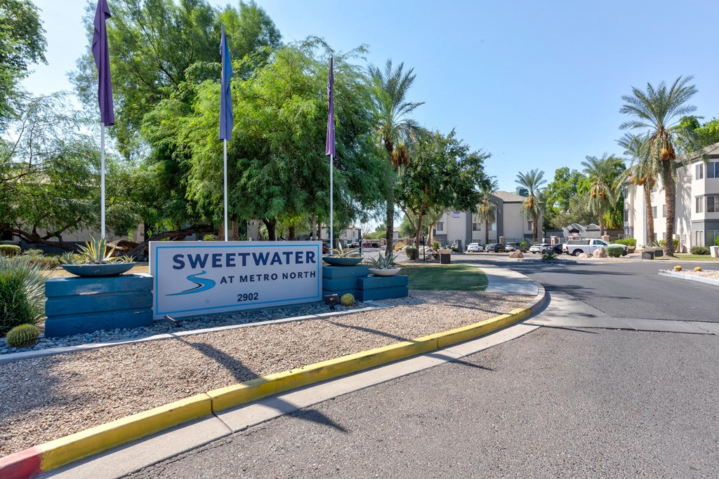 Sweetwater At Metro North Apartments, 2902 W Sweetwater Ave, Phoenix ...