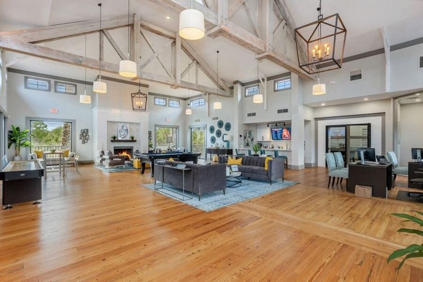 Veranda At Westchase Apartments, 12401 W Hillsborough Ave, Tampa, FL ...