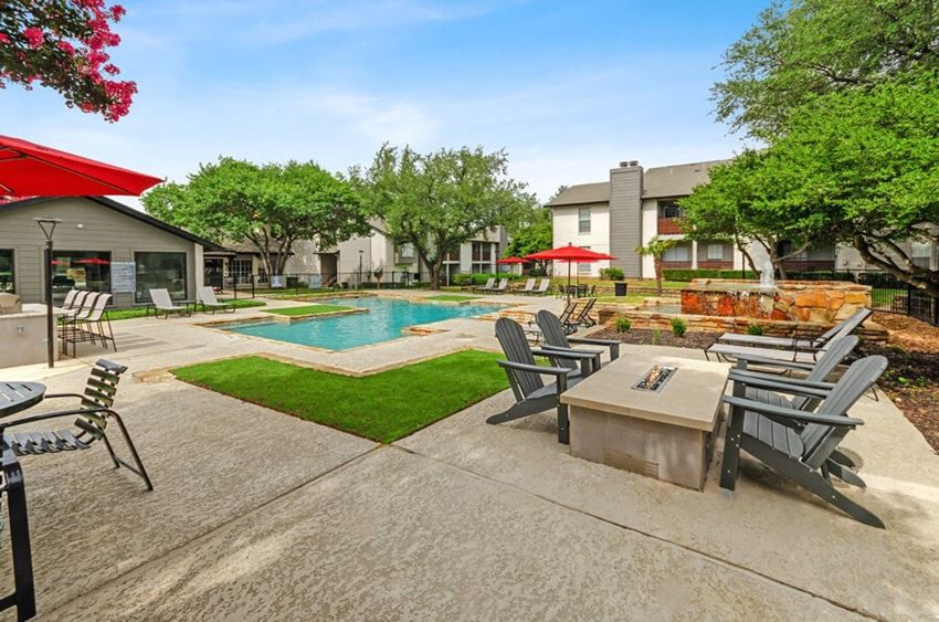 Autumnwood Apartments, 2409 Fallwood Drive, Arlington, TX - RentCafe
