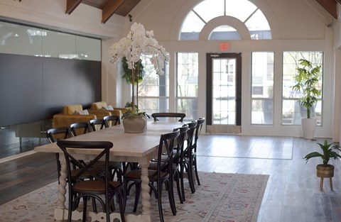 Island Club Apartments, 2225 Montego Blvd, Columbus, OH - RentCafe