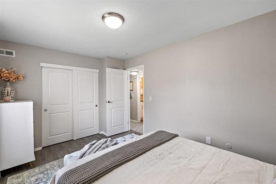 Residences At Grand Blanc Apartments - Grand Blanc, MI, 5800 Maplebrook ...