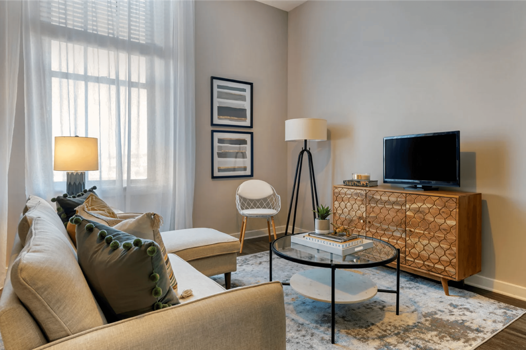 The Cosmopolitan Apartments, 250 6th St E, St Paul, MN - RentCafe