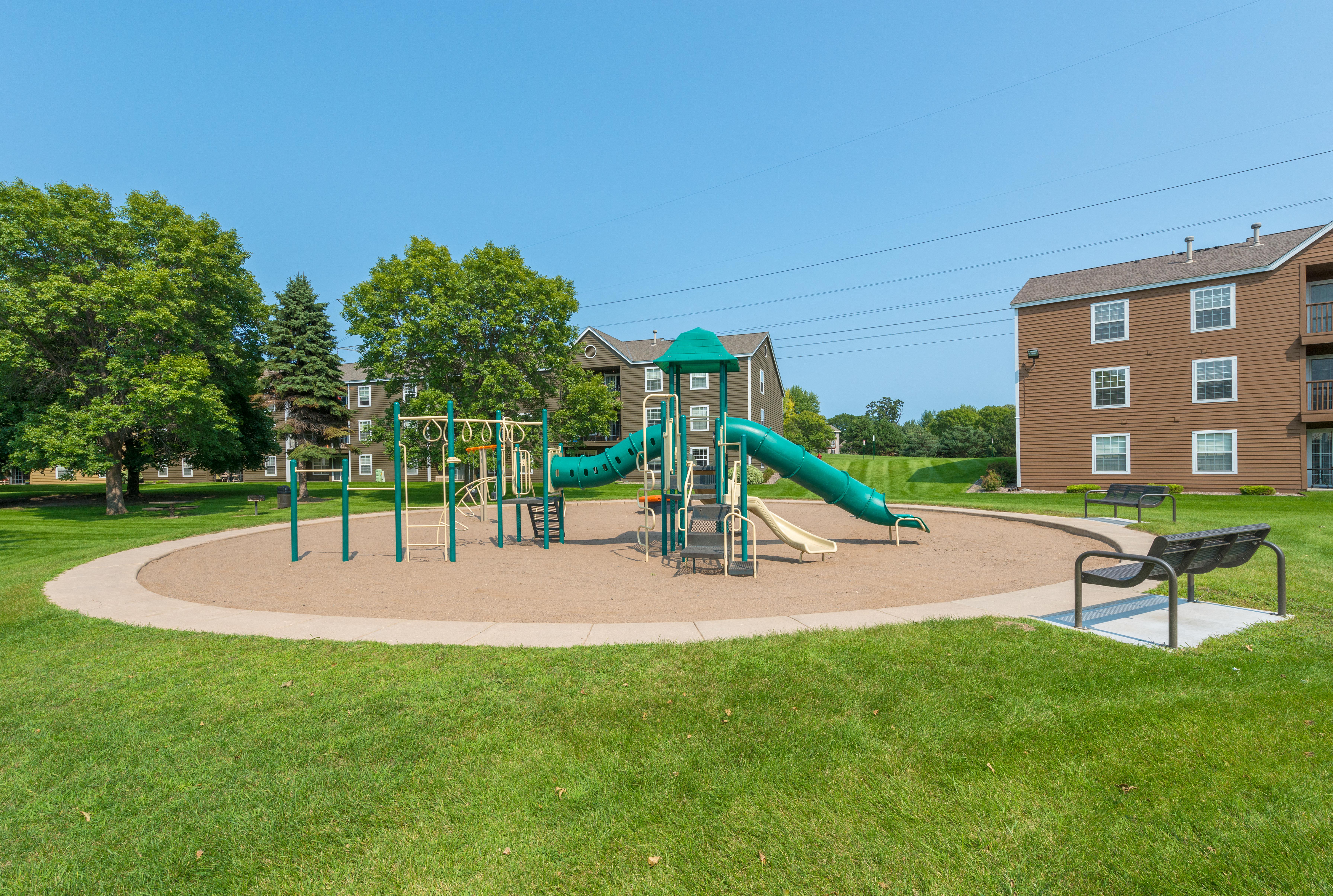 Mallard Ridge Apartments, 13301 Maple Knoll Way, Maple Grove, MN - RENTCafé