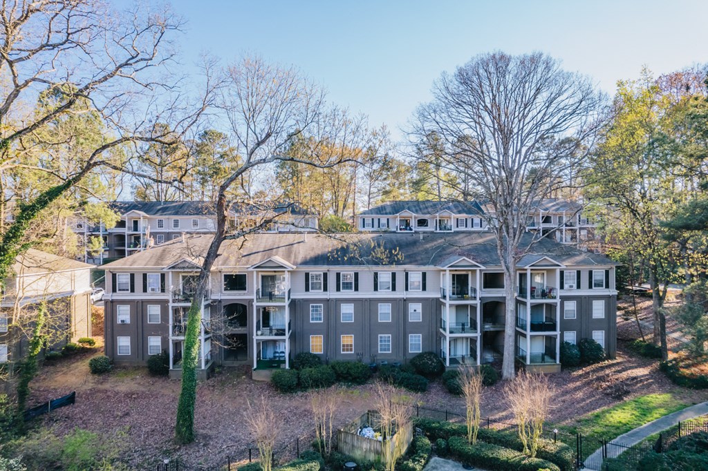 Post + Wander Apartments, 100 Chattahoochee Circle, Roswell, GA - RentCafe