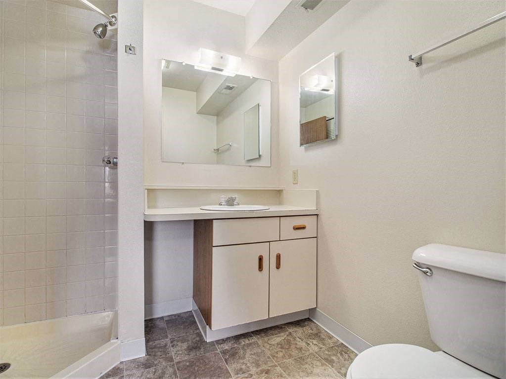 Gull Prairie/Gull Run Apartments And Townhomes, 4495 Gull Run Drive ...