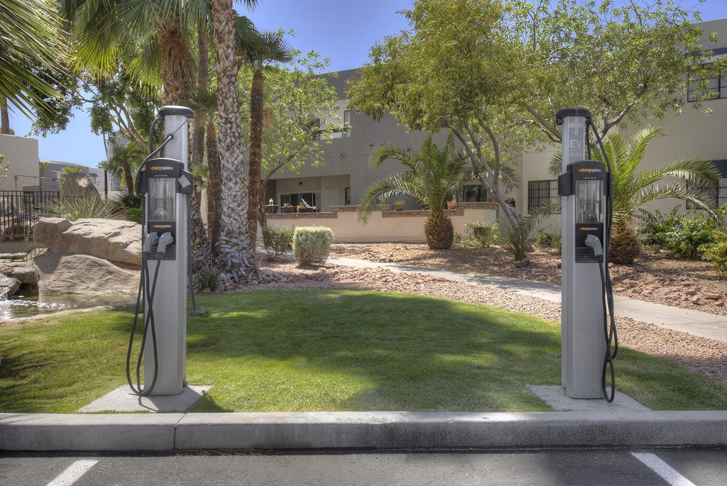Vaseo Apartments, 16220 N. 7th St, Phoenix, AZ - RentCafe