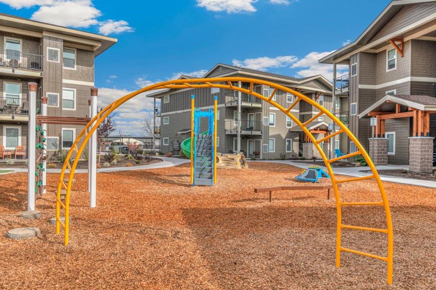 RedPoint Apartments, 1329 SW Pumice Avenue, Redmond, OR - RentCafe