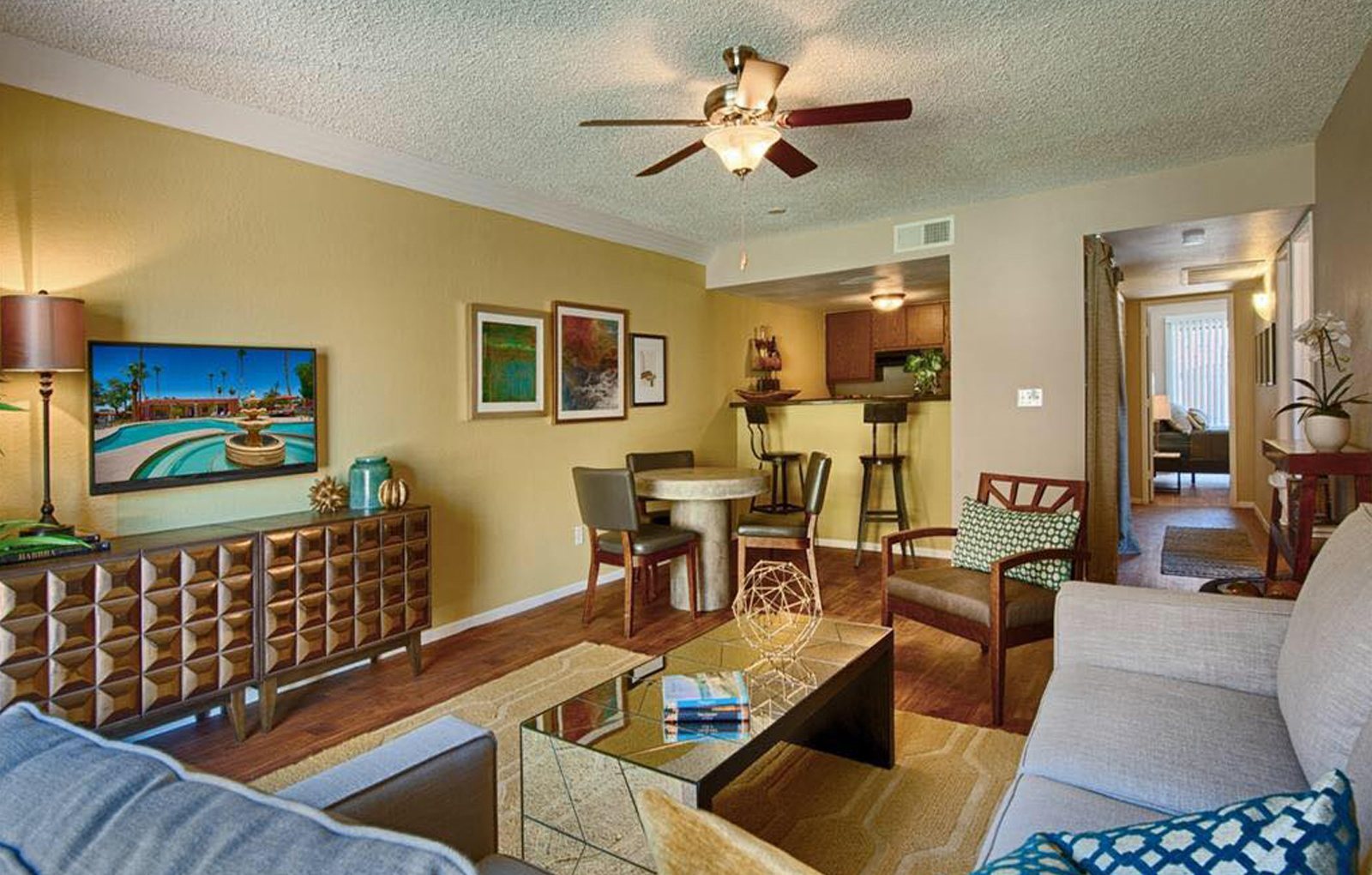 Club Valencia | Apartments in Glendale, AZ