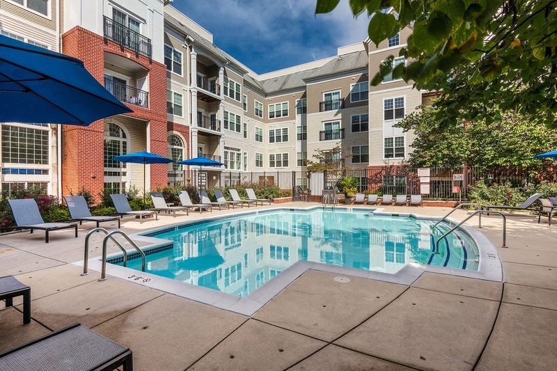 Bell Arlington Ridge Apartments, 2400 24th Road South, Arlington, VA ...