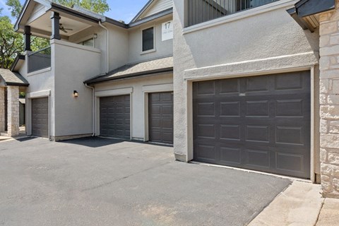 Riata Apartments, 12300 Riata Trace Pkwy, Austin, TX - RentCafe