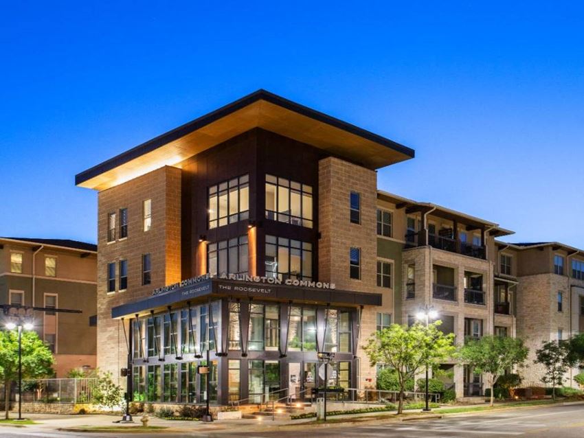 The Roosevelt Arlington Commons Apartments, 425 E Lamar Blvd, Arlington ...