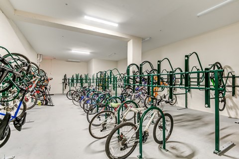 Russell At Reston Station Apartments, 11500 Commerce Park Drive, Reston ...