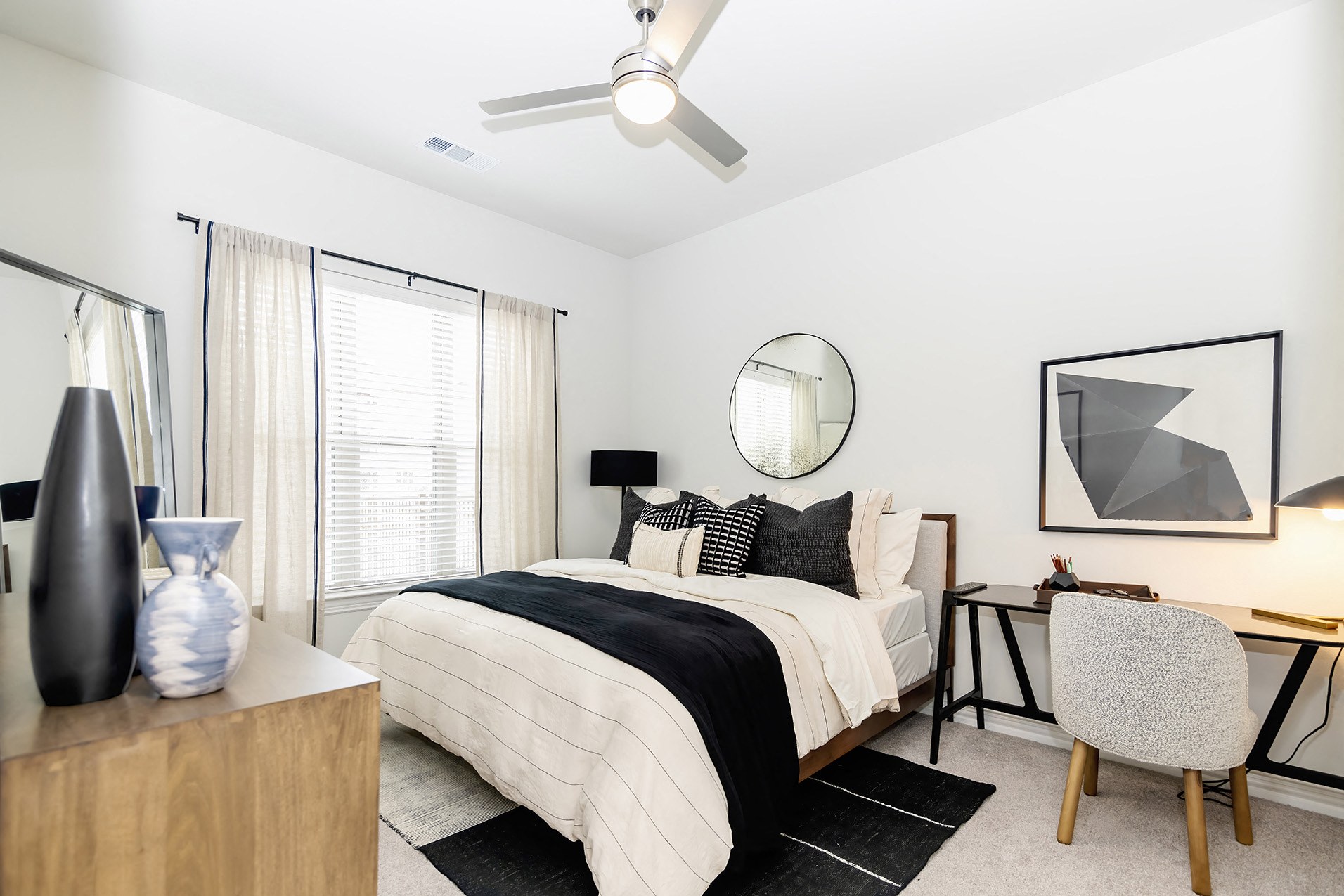 Debbie Lane Flats Apartments, 8150 S. Watson Rd, Arlington, TX - RentCafe