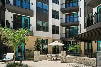 Axio At Carillon Apartments, 250 Carillon Parkway, St. Petersburg, FL ...