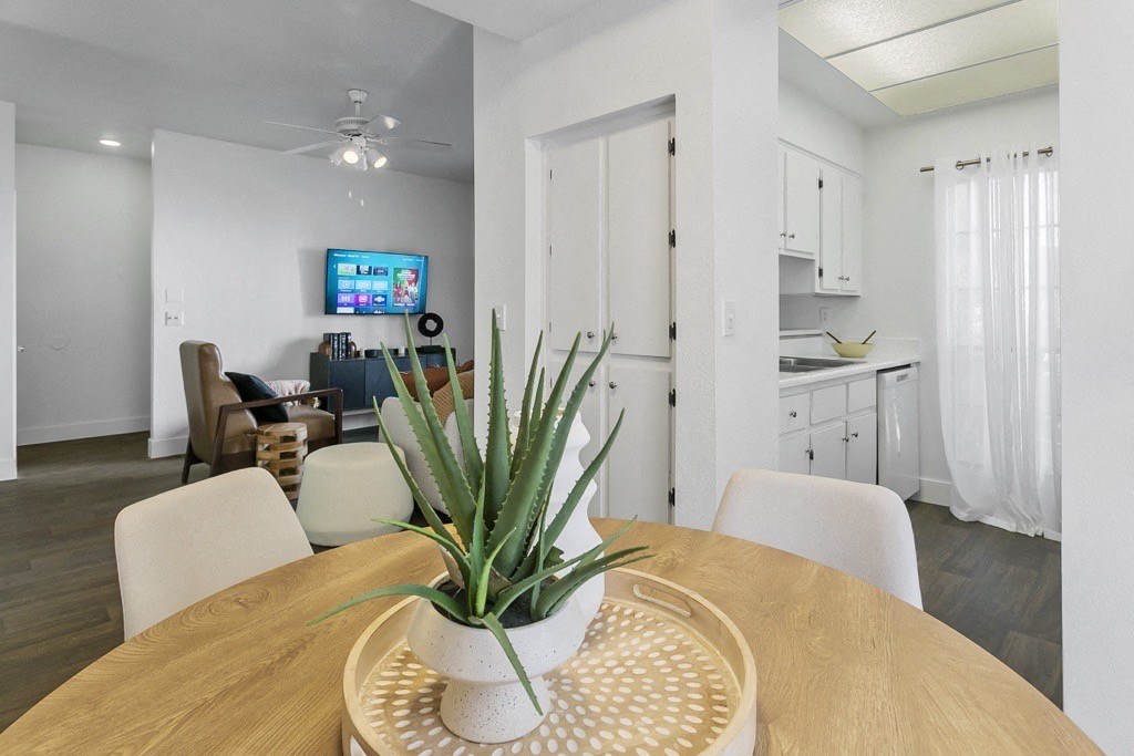 Diamonte On Bell Apartments, 3202 West Bell Rd, Phoenix, AZ - RentCafe