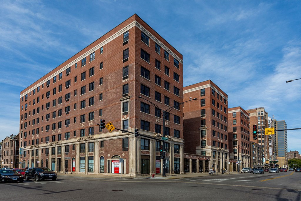 The Edison Apartments, 5200 N Sheridan Rd, Chicago, IL - RentCafe