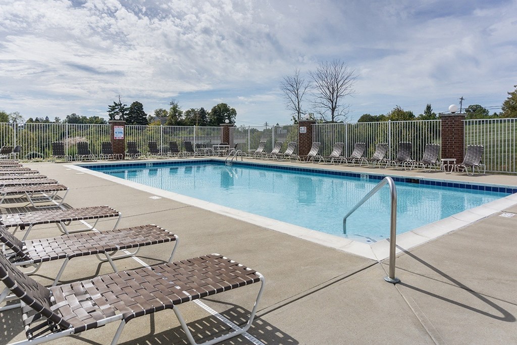 Brookstone Crossing Apartments, 6416 Ridgeline Drive, Cold Spring, KY ...