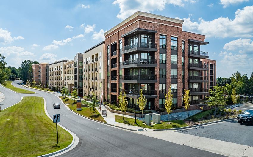 The Heights At Shadowood Apartments, 2180 Shadowood Pkwy, Atlanta, GA ...