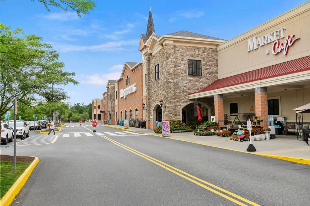 The Flats At Neabsco Apartments, 2701 Neabsco Common Place, Woodbridge ...