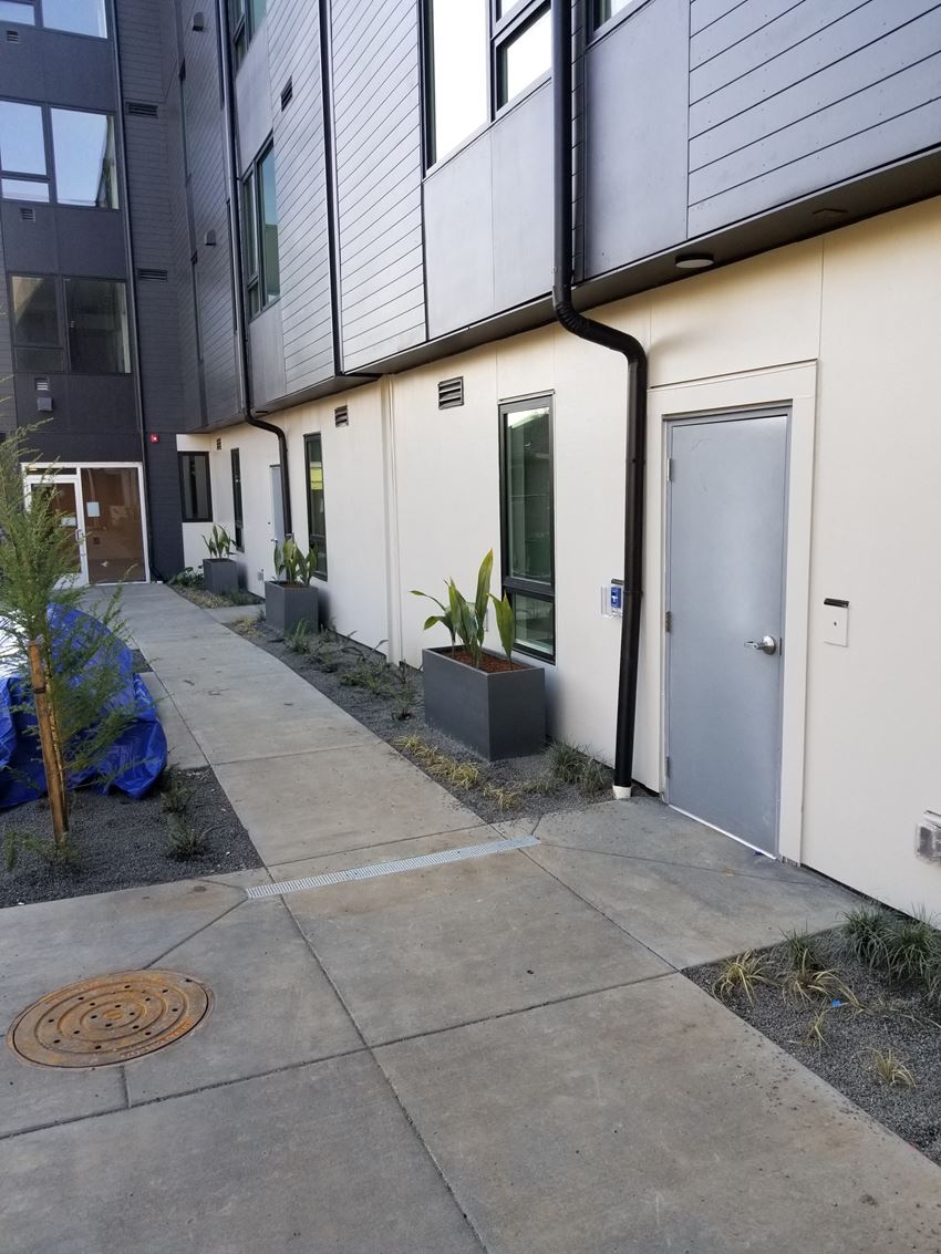 505 Dekum - Studio And 2BR Available Apartments, 505 NE Dekum St ...