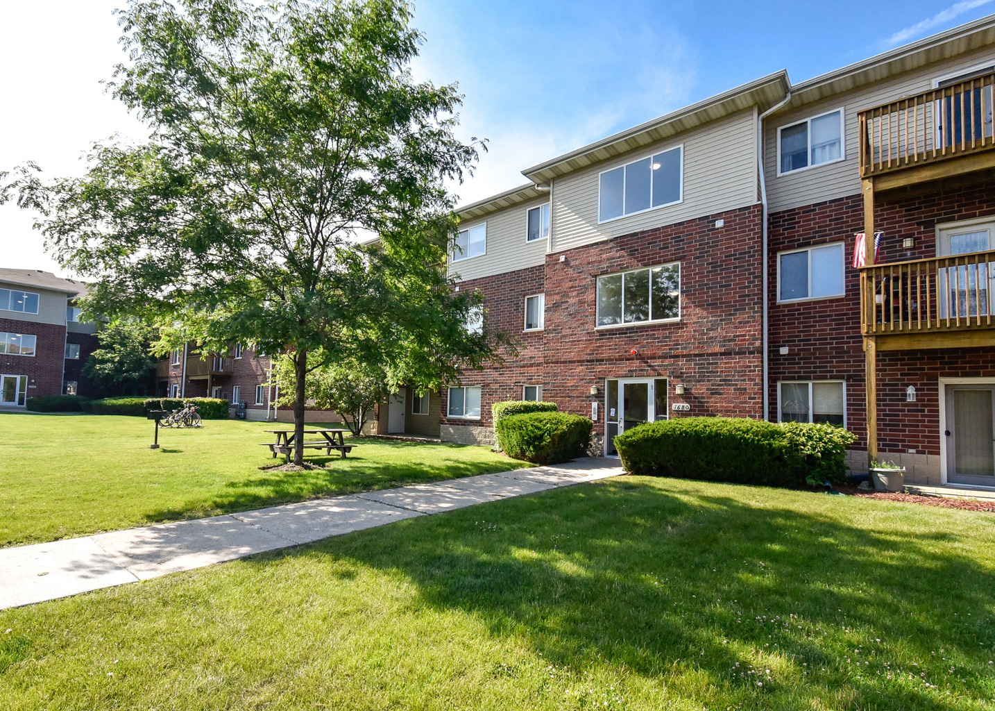 Northgate Apartments | Apartments in Waukegan, IL