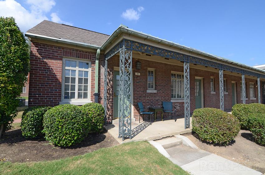 Uptown Square Apartments 252 North Lauderdale Memphis Tn Rentcafe