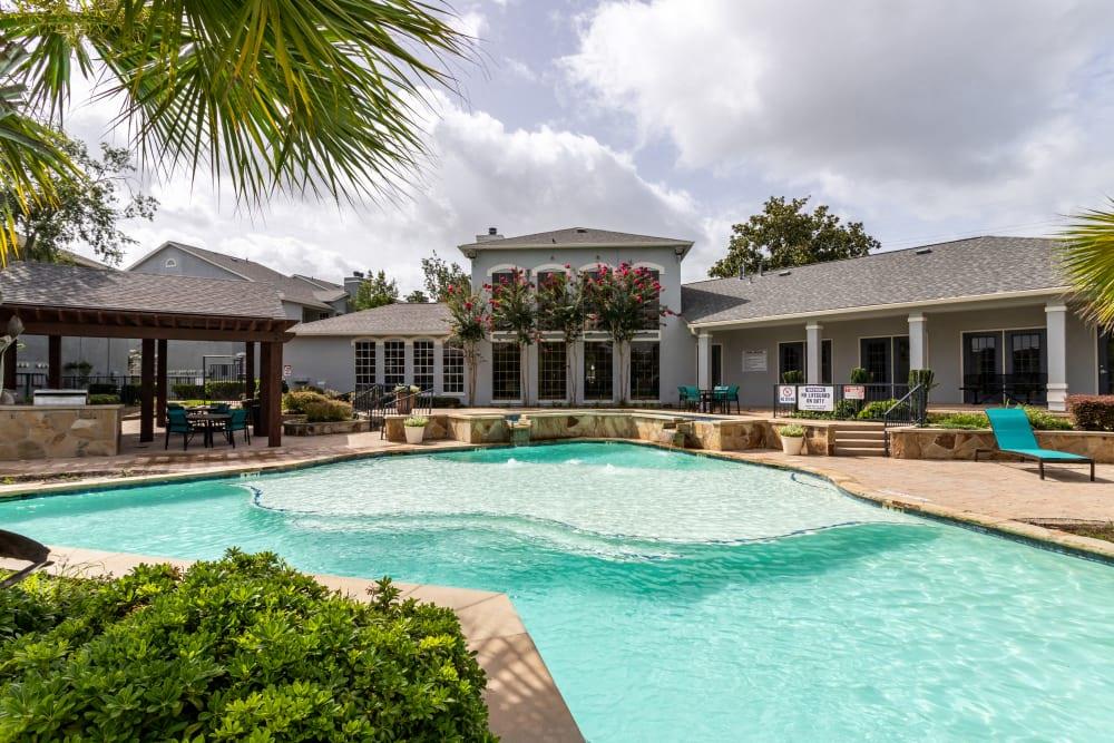 Signature Point Apartment Homes, 1 Signature Point Dr., League City, TX ...